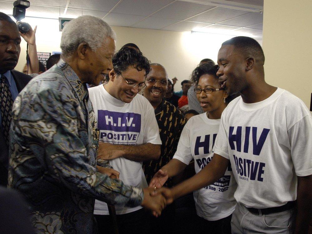 Mandela confronted HIV – but treatment problems remain | MSF